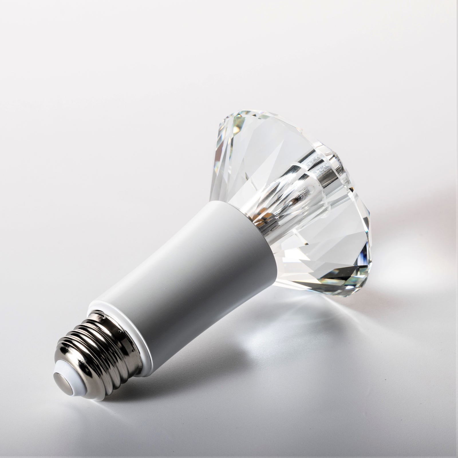 JASPER Crystal LED Light Bulb - Diamond